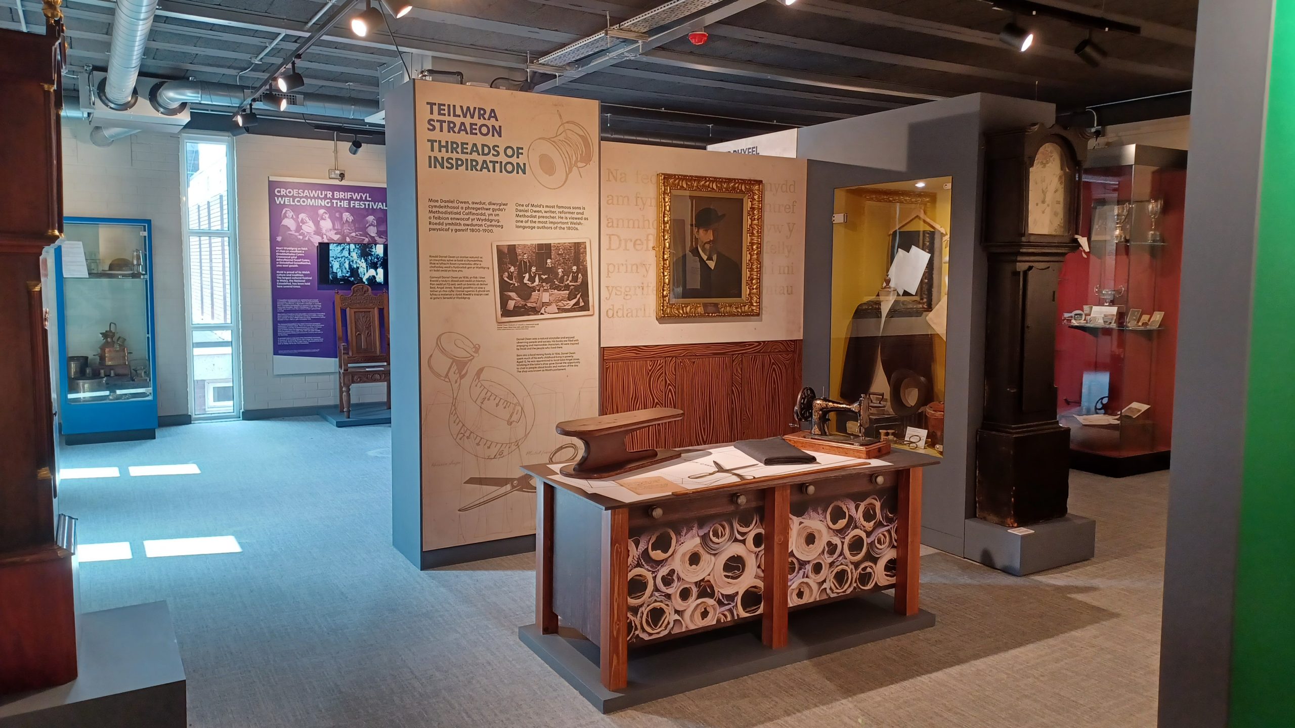 Mold Museum - Gogledd Ddwyrain Cymru - North East Wales