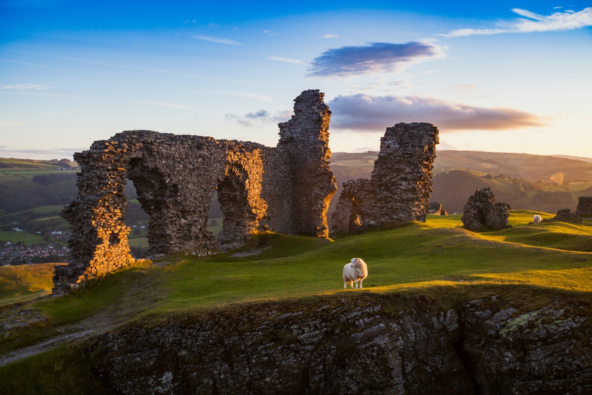 Dinas Brân Castle - Gogledd Ddwyrain Cymru - North East Wales