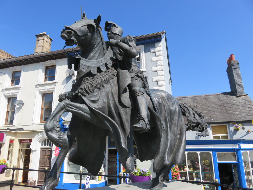 Owain Glyndwr Statue, Corwen - Gogledd Ddwyrain Cymru - North East Wales