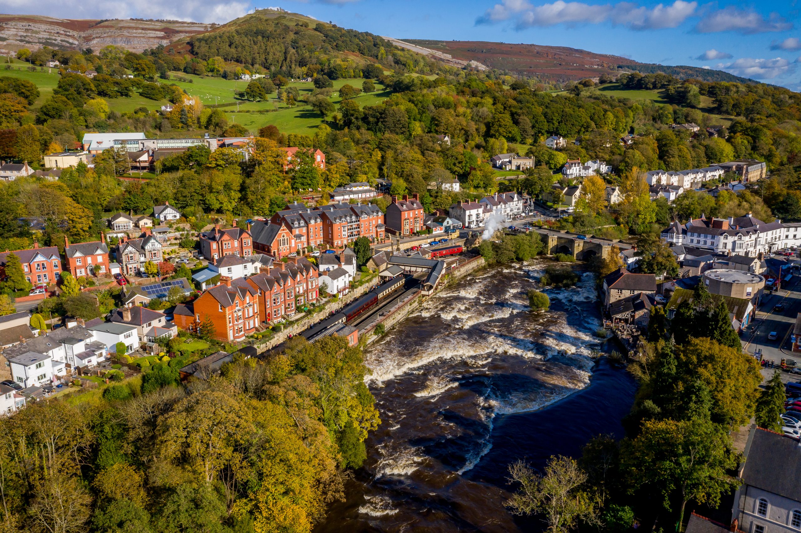 Our historic Llangollen offer a 'Tour Through Time' - Gogledd Ddwyrain ...